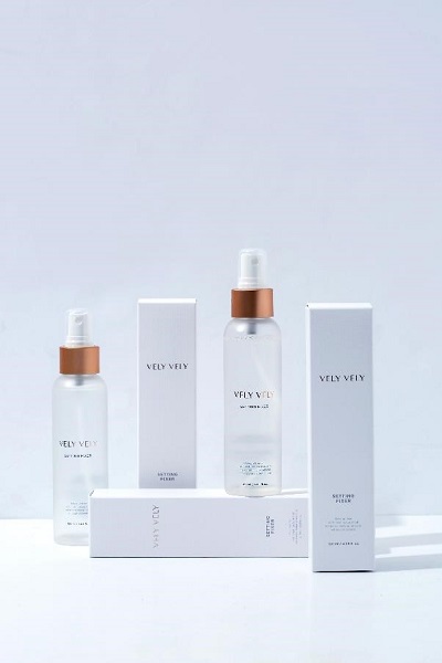 임블리, 무너짐 없이 메이크업 고정력 높여주는 ‘블리블리 밀착 픽서’ 추천